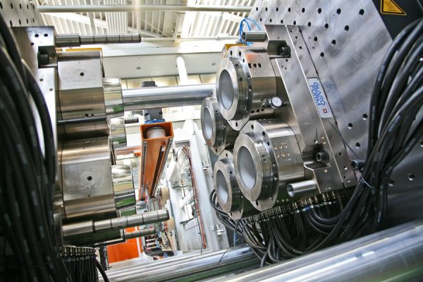 TIPOS DE INYECCIÓN DE PLÁSTICO - SUMIPARTS